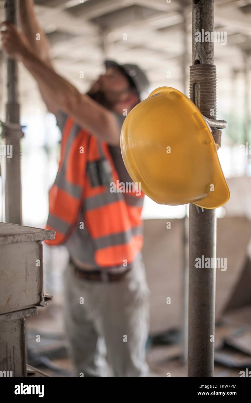 Male builder working construction site hi-res stock photography and ...