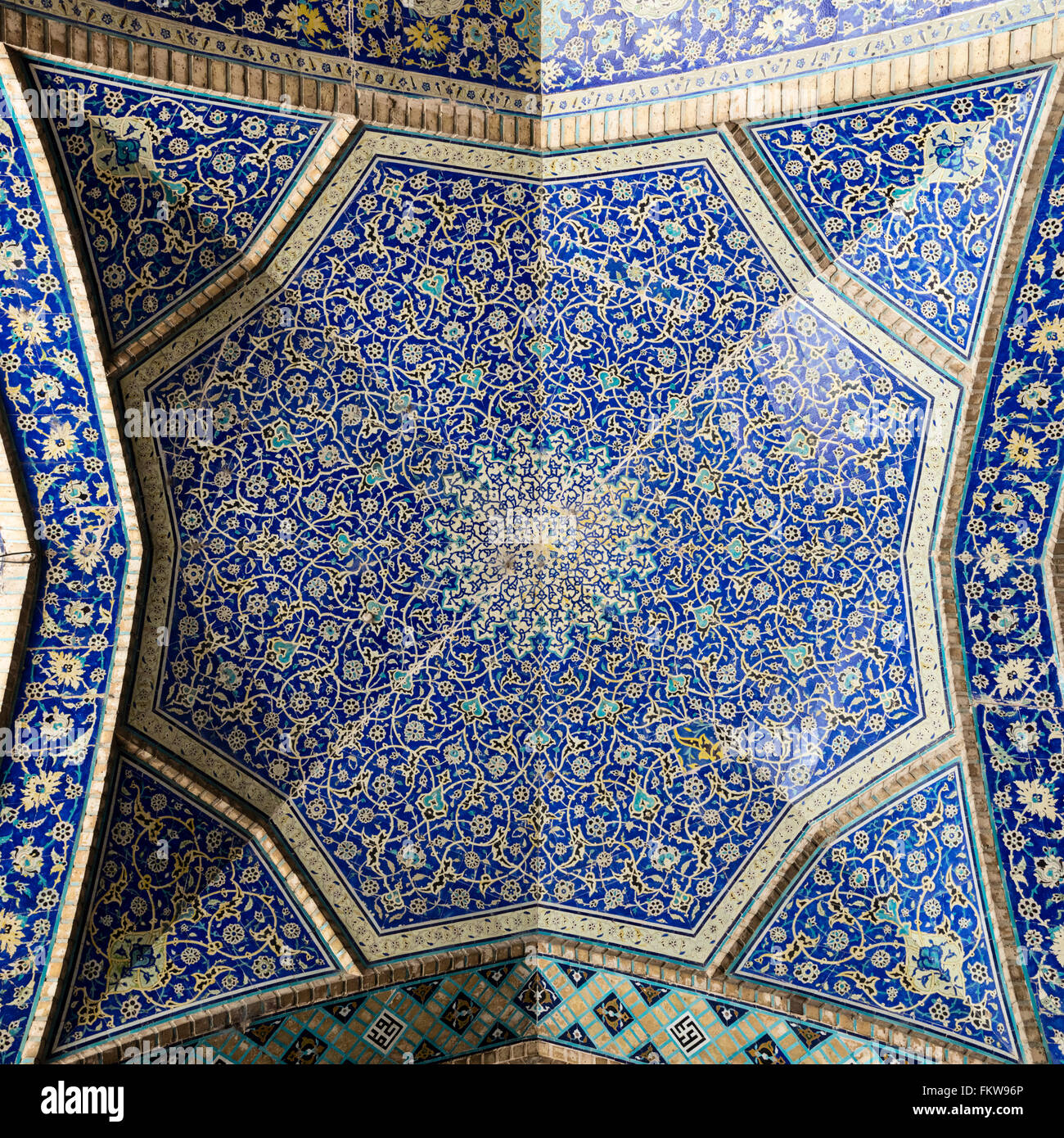 Tile Mosaic Roof High Resolution Stock Photography and Images - Alamy