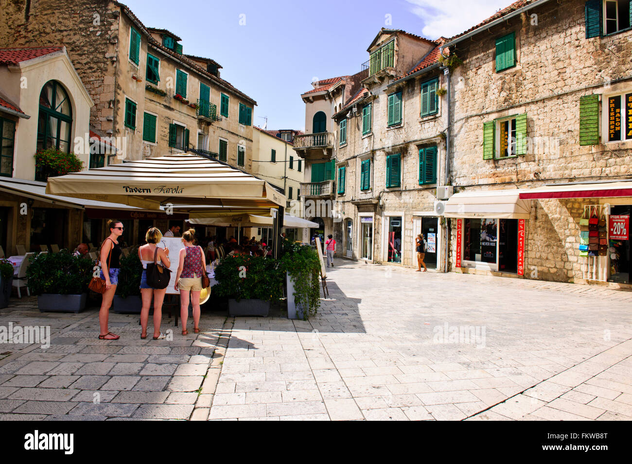 Split,Medieval Architecture,Squares,Alleyways,Diocletian's Roman Palace ...