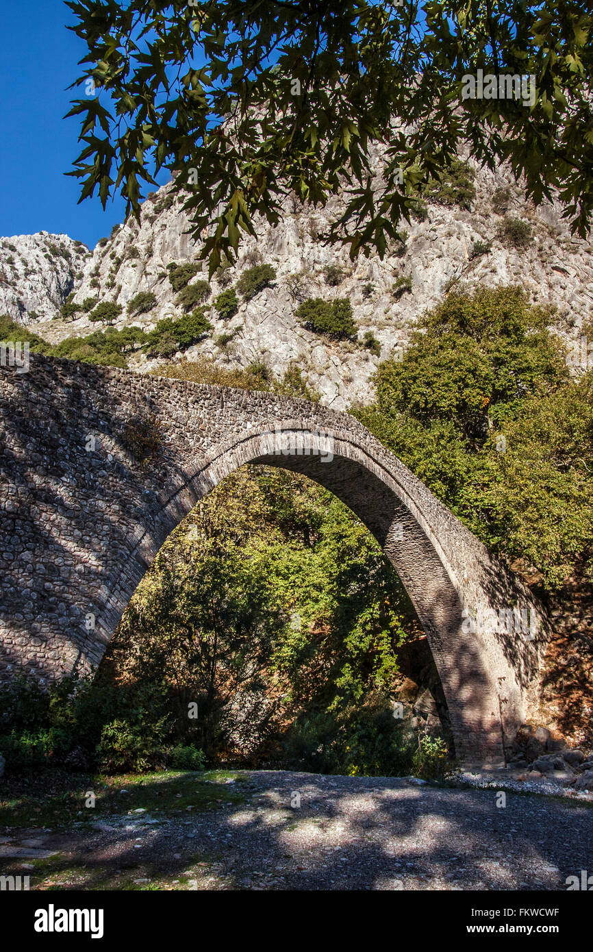Bridge greece hi-res stock photography and images - Alamy