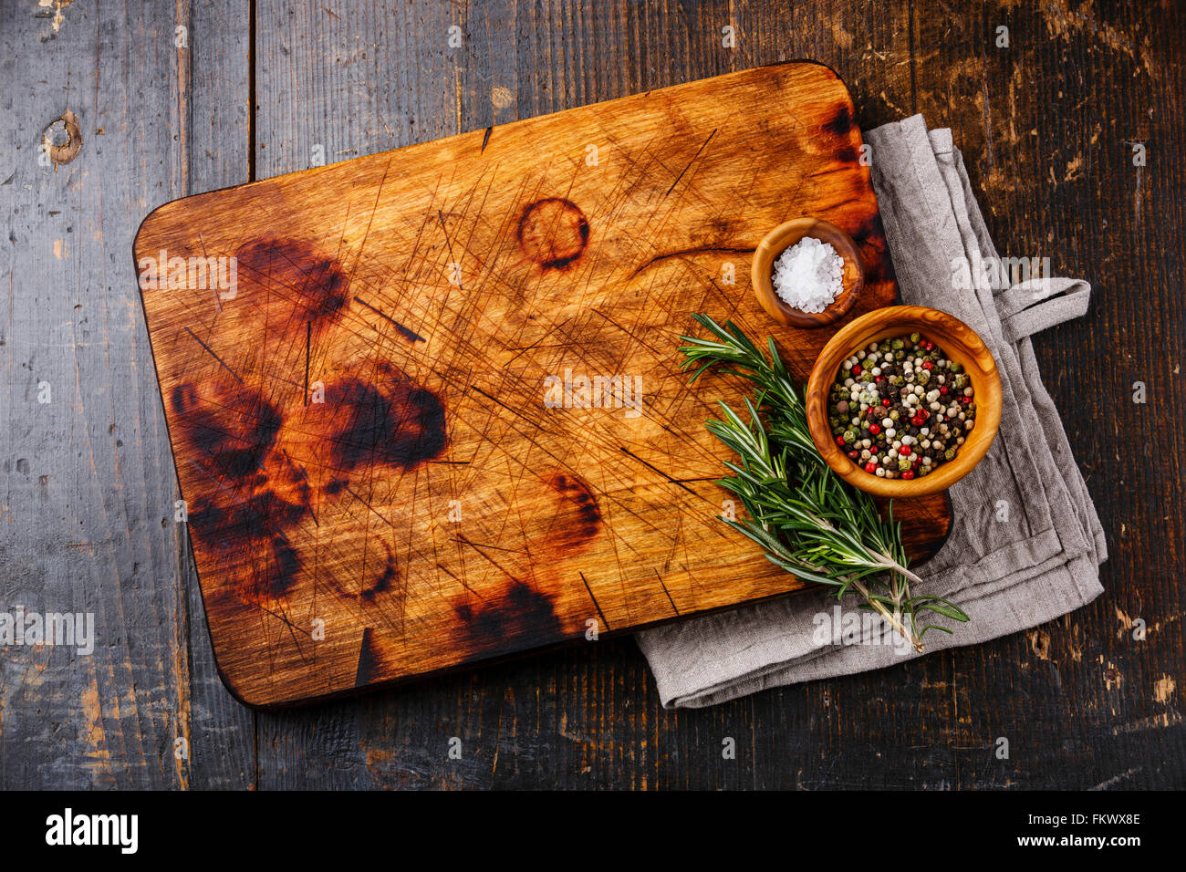 Cutting chopping kitchen board hi-res stock photography and images - Alamy