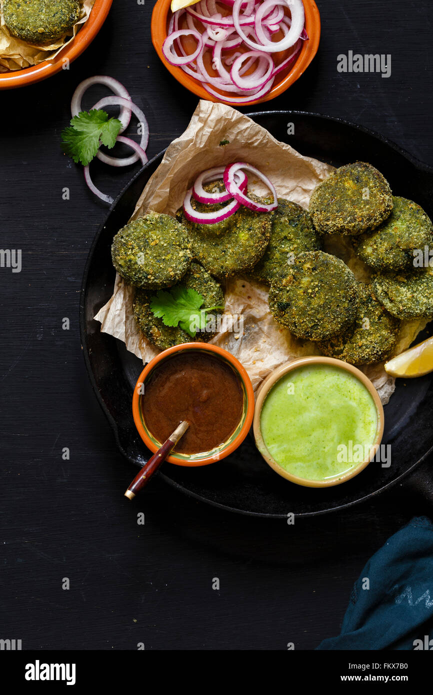 Green goddess kebab called hara hi-res stock photography and images - Alamy