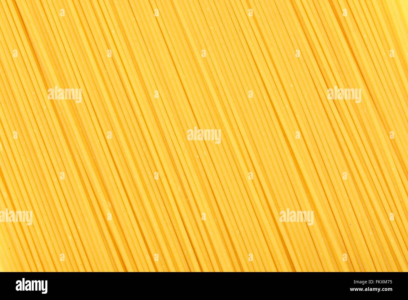 Full background of dry uncooked spaghetti pasta Stock Photo - Alamy