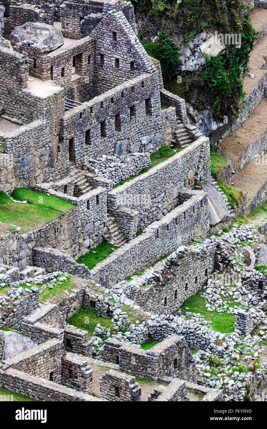 houses and ancient walls to Machu Picchu Stock Photo - Alamy