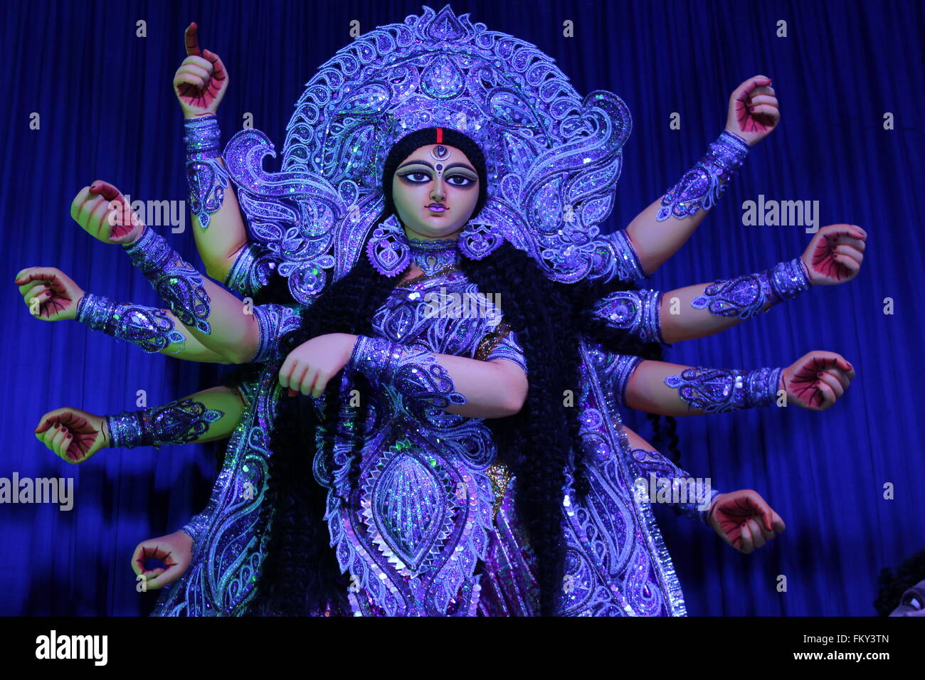 Goddess Durga without arms Stock Photo - Alamy