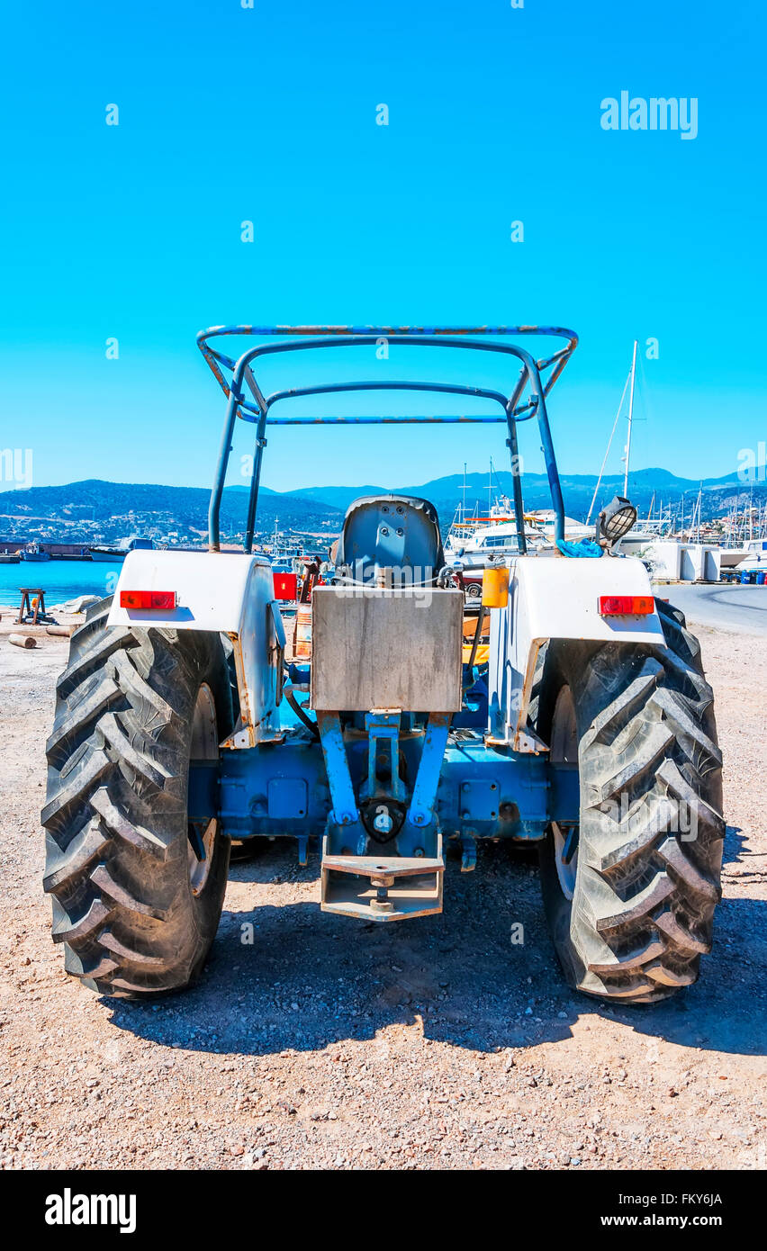 Tractor rear view hi-res stock photography and images - Alamy