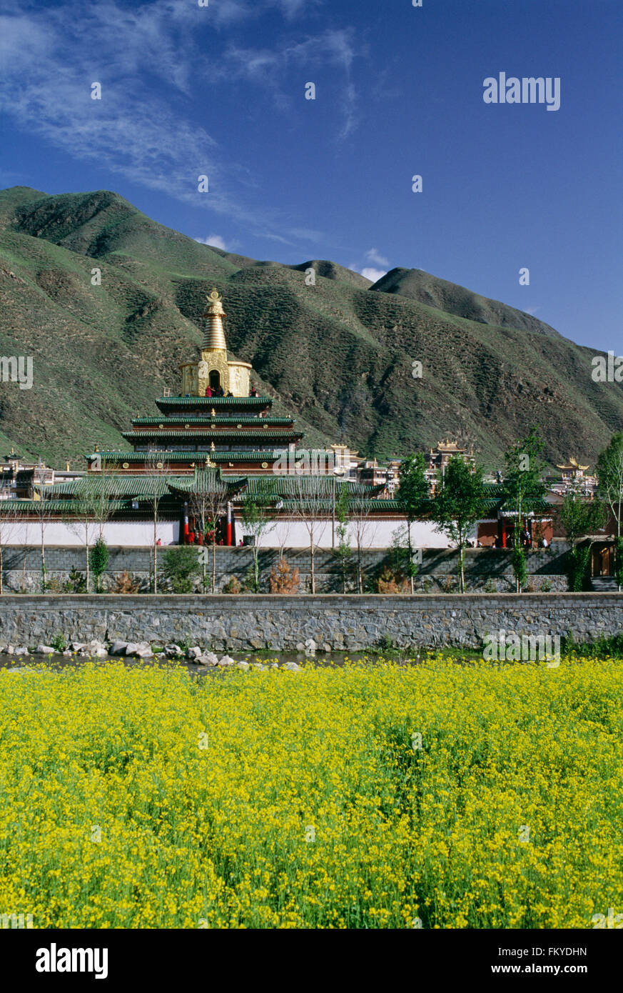 Xiahe village hi-res stock photography and images - Alamy