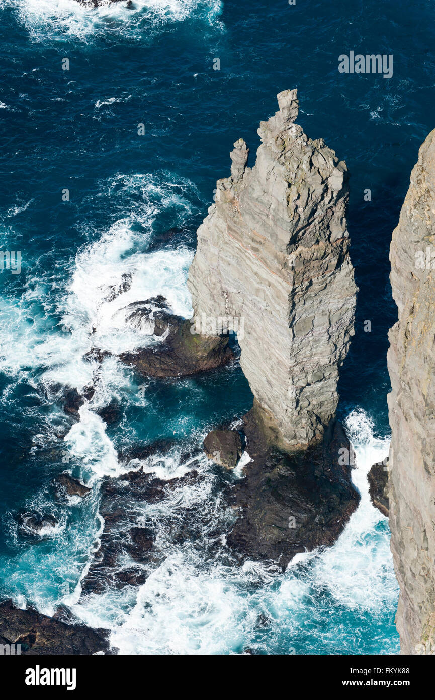 Pinnacle rock column hi-res stock photography and images - Alamy