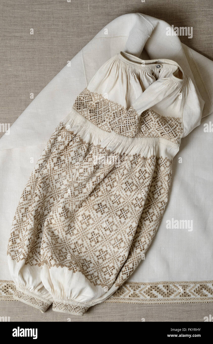 Traditional Ukrainian cloth Stock Photo - Alamy