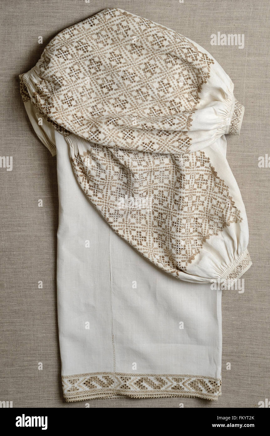 Traditional Ukrainian cloth Stock Photo - Alamy
