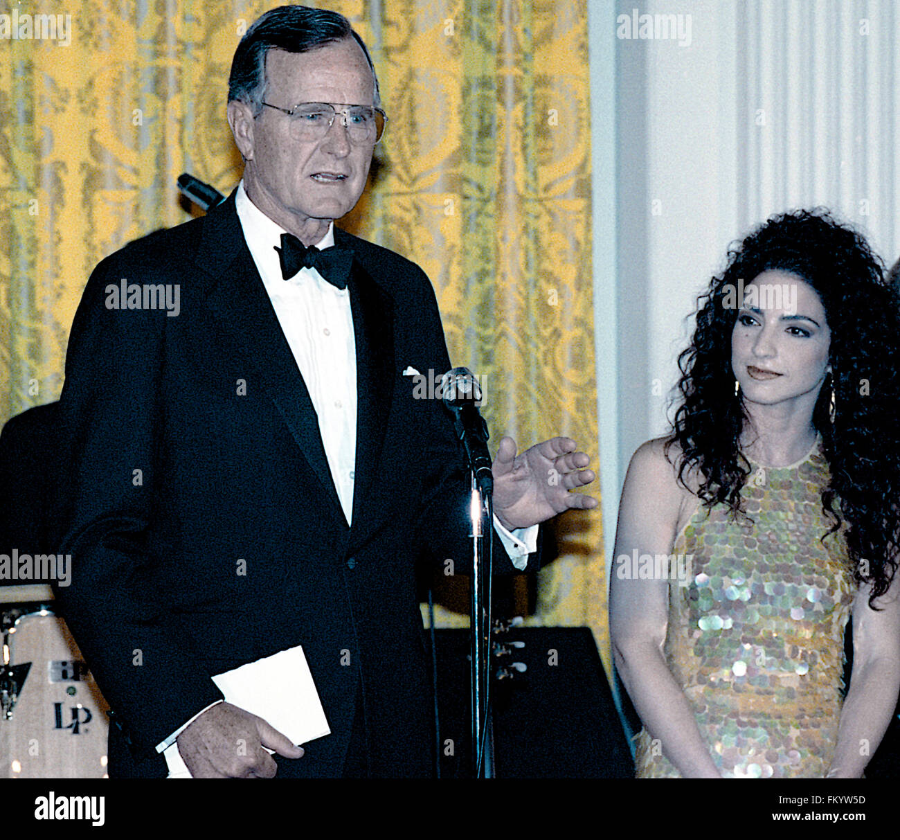 Gloria estefan 1991 hi-res stock photography and images - Alamy