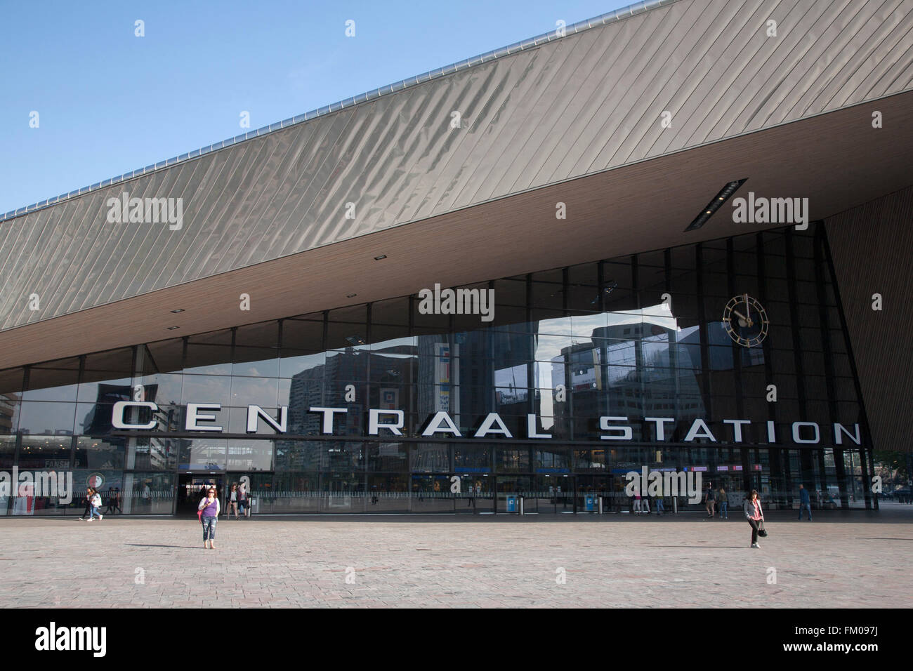 Rotterdam centraal railway station hi-res stock photography and images ...