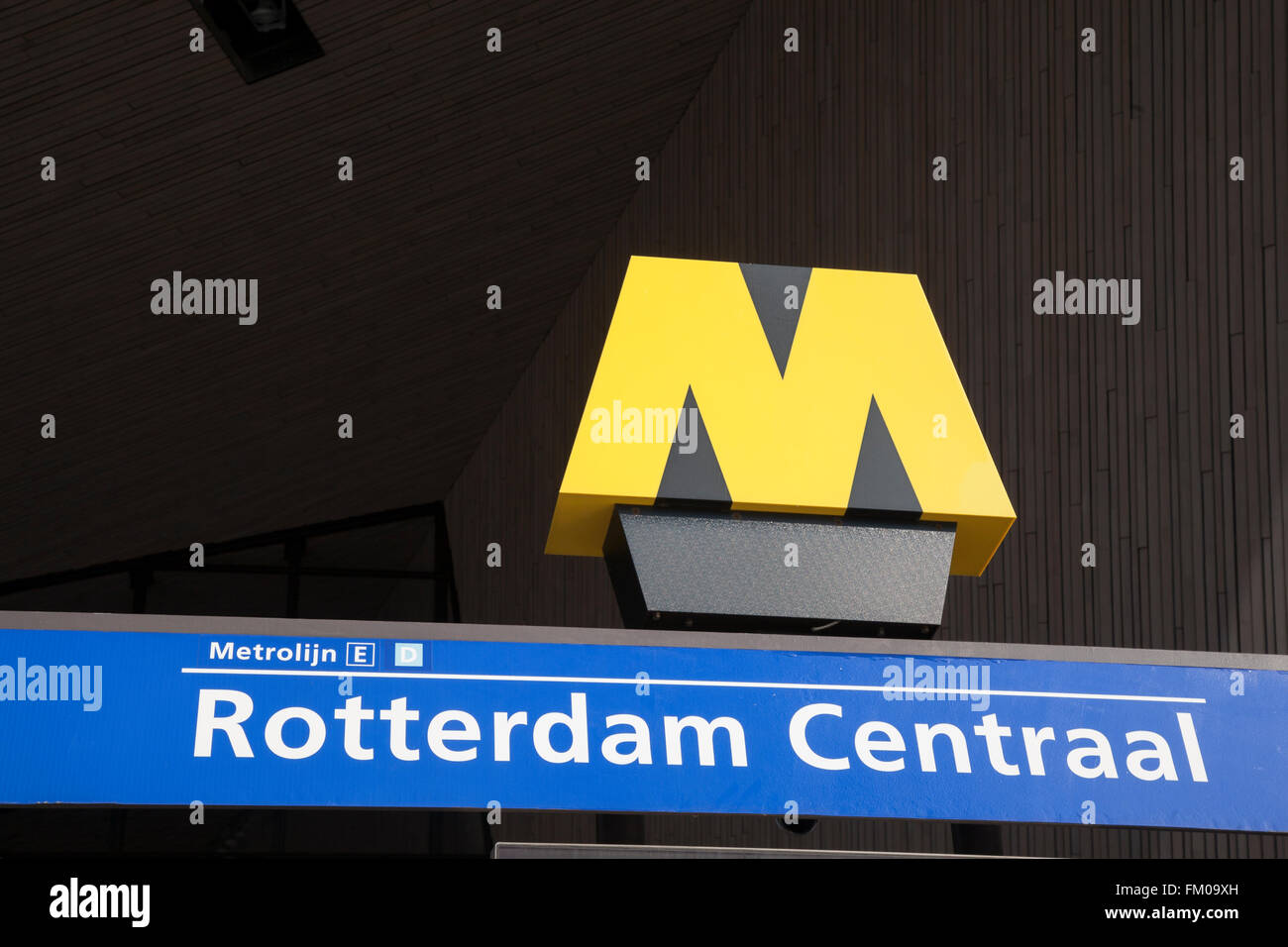 Rotterdam central metro station hi-res stock photography and images - Alamy