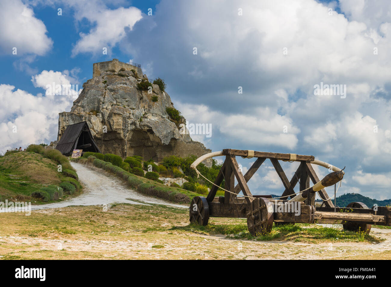 Old trebuchet hi-res stock photography and images - Alamy