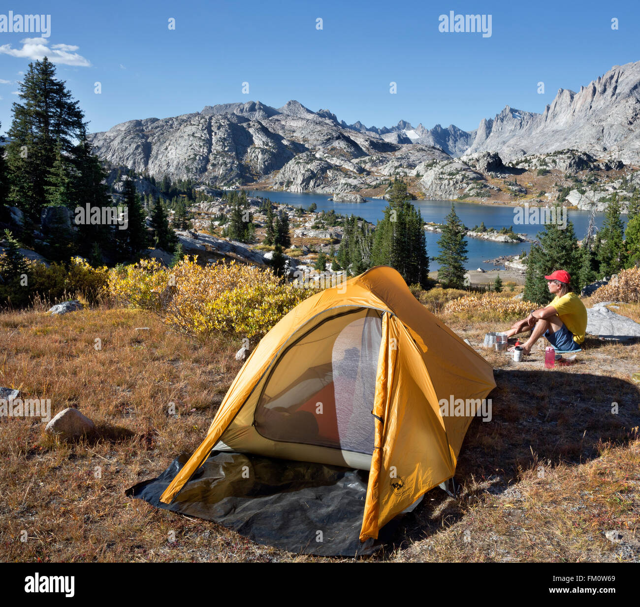 .WYOMING - Campsite overlooking Island Lake and up into Titcomb Basin ...