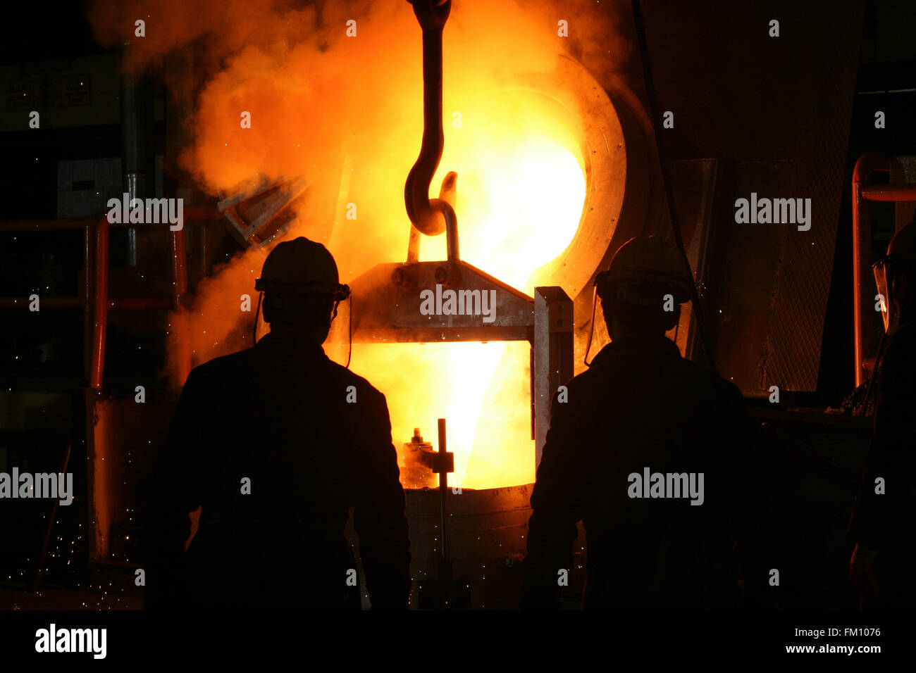 Smelting Iron Ore Stock Photos & Smelting Iron Ore Stock Images - Alamy Smelting Iron Ore Stock Photos & Smelting Iron Ore Stock Images - Alamy