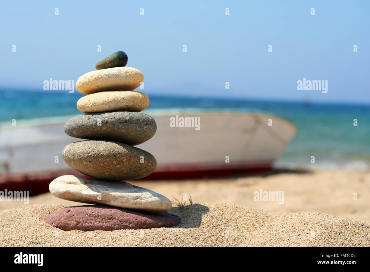 Round bottom boat hi-res stock photography and images - Alamy