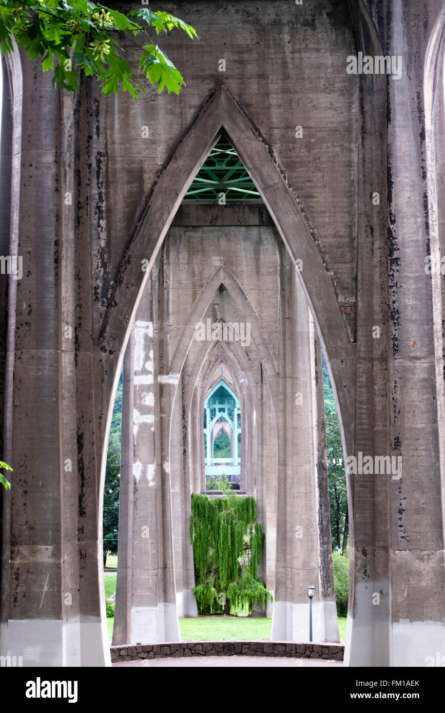 Concrete supports of gothic St Johns bridge in Portland, Oregon ...