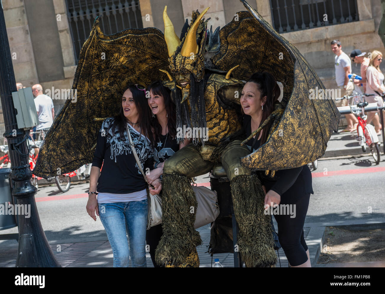 Human statue in barcelona hi-res stock photography and images - Alamy