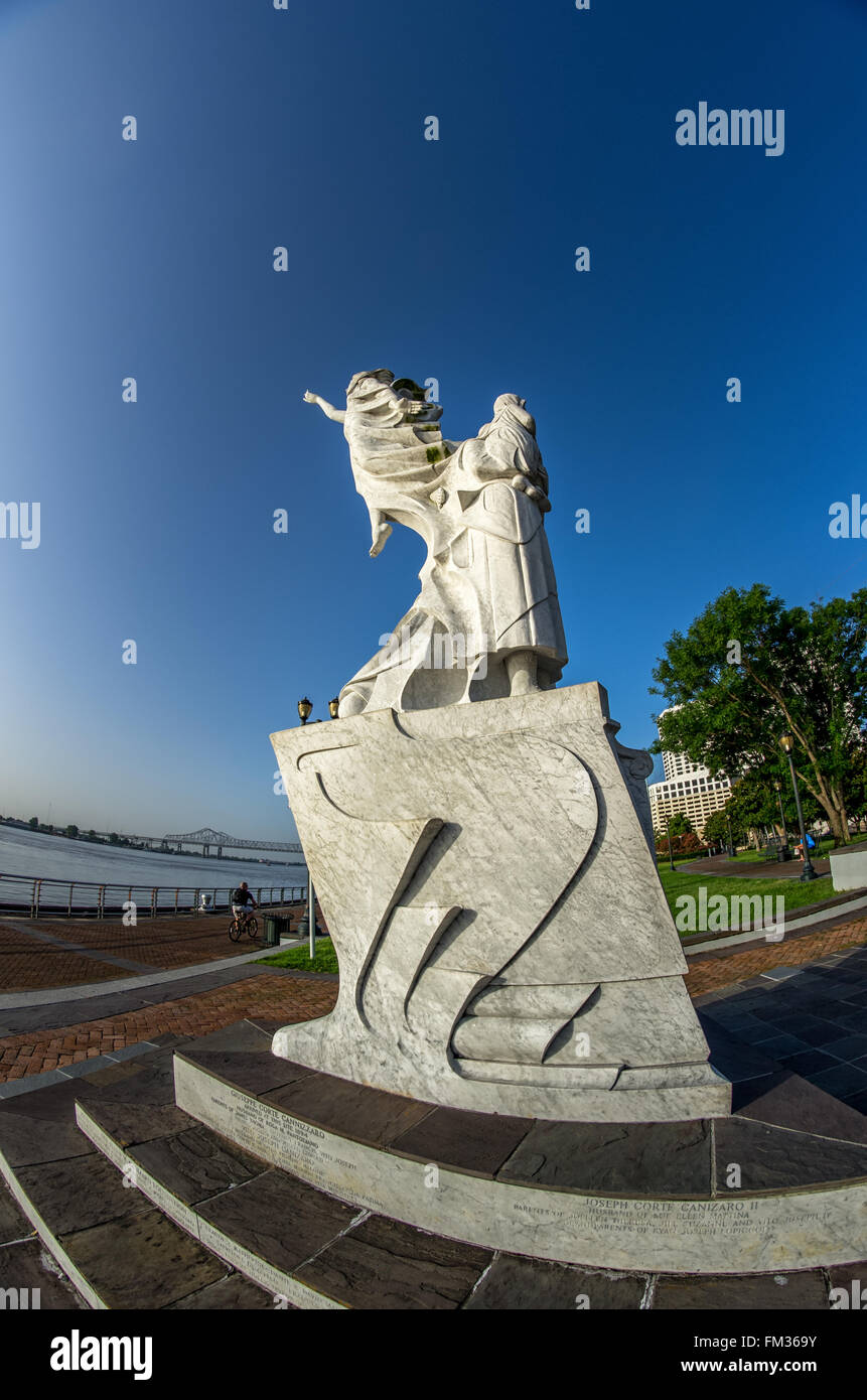Monument to the immigrants hi-res stock photography and images - Alamy