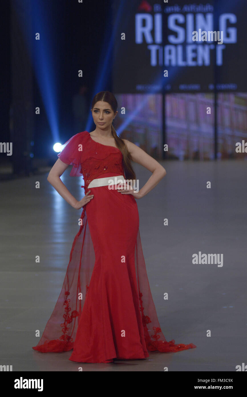 Lahore, Pakistan. 10th Mar, 2016. Pakistani model presents creations of ...