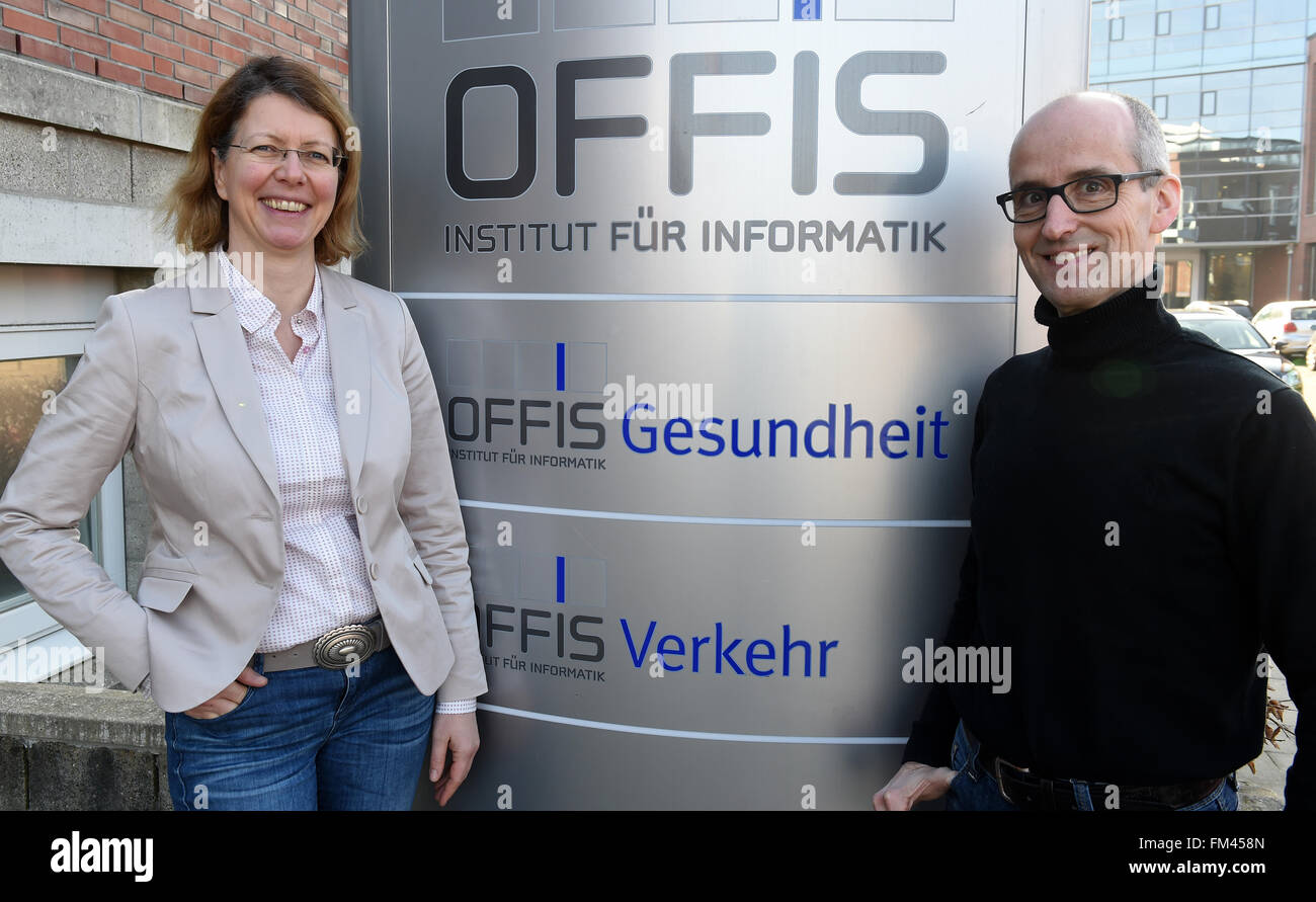 Oldenburg, Germany. 17th Feb, 2016. Health department head Susanne Boll ...