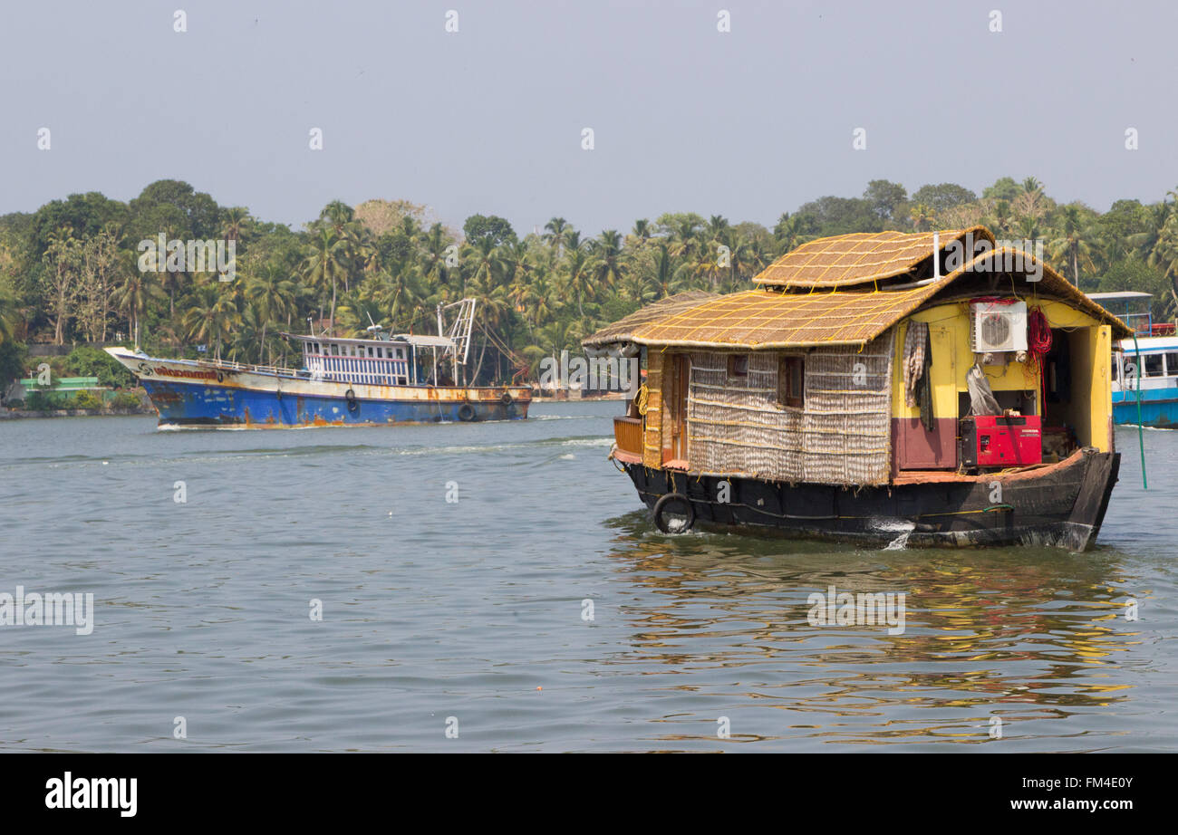 Ashtamudi hi-res stock photography and images - Alamy