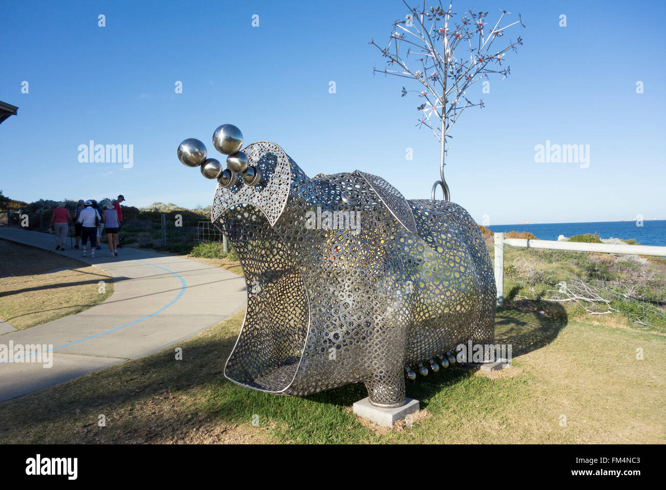 Perth beach sculpture hi-res stock photography and images - Alamy