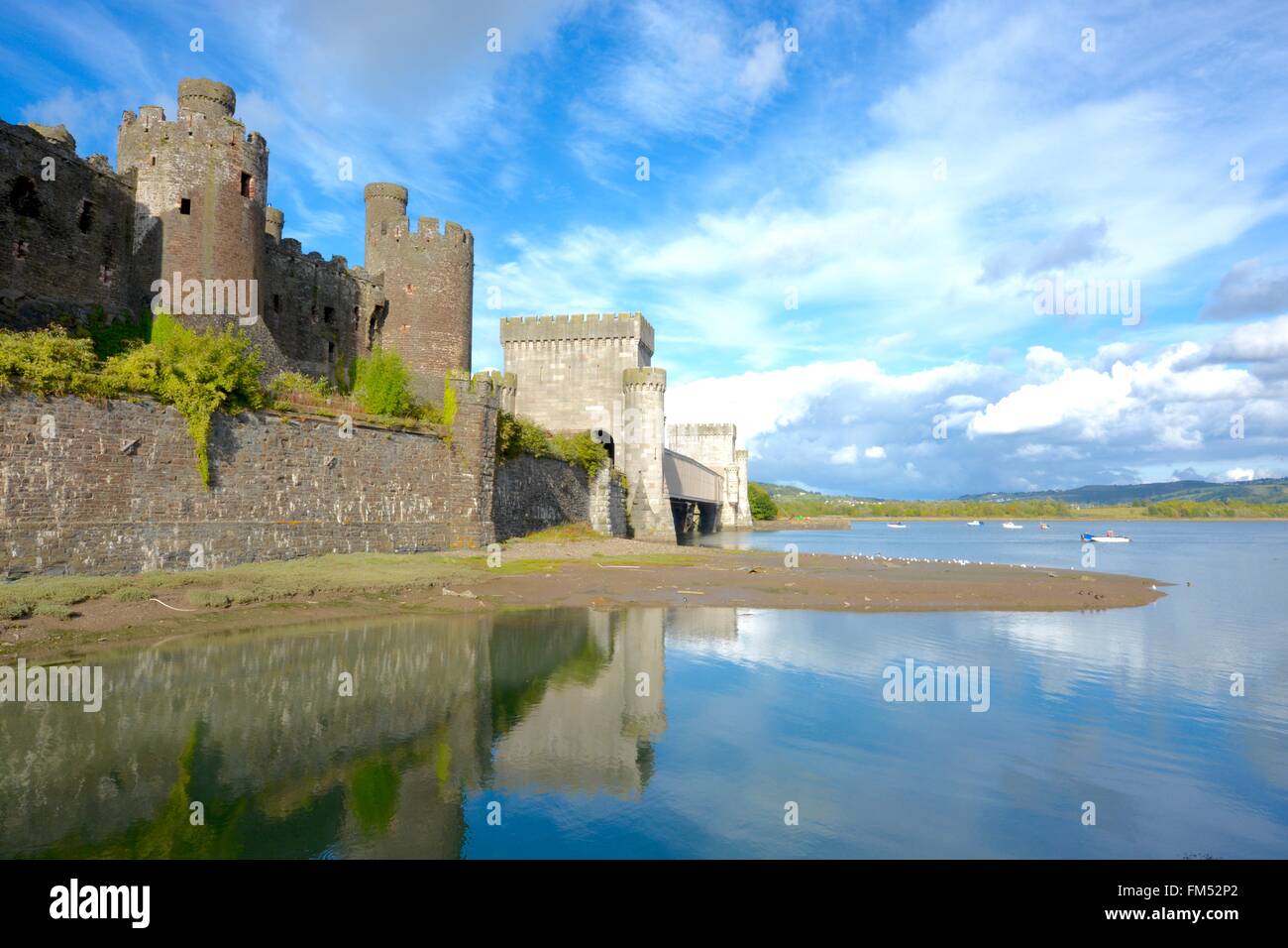 Llandudno wales conwy castle hi-res stock photography and images - Alamy