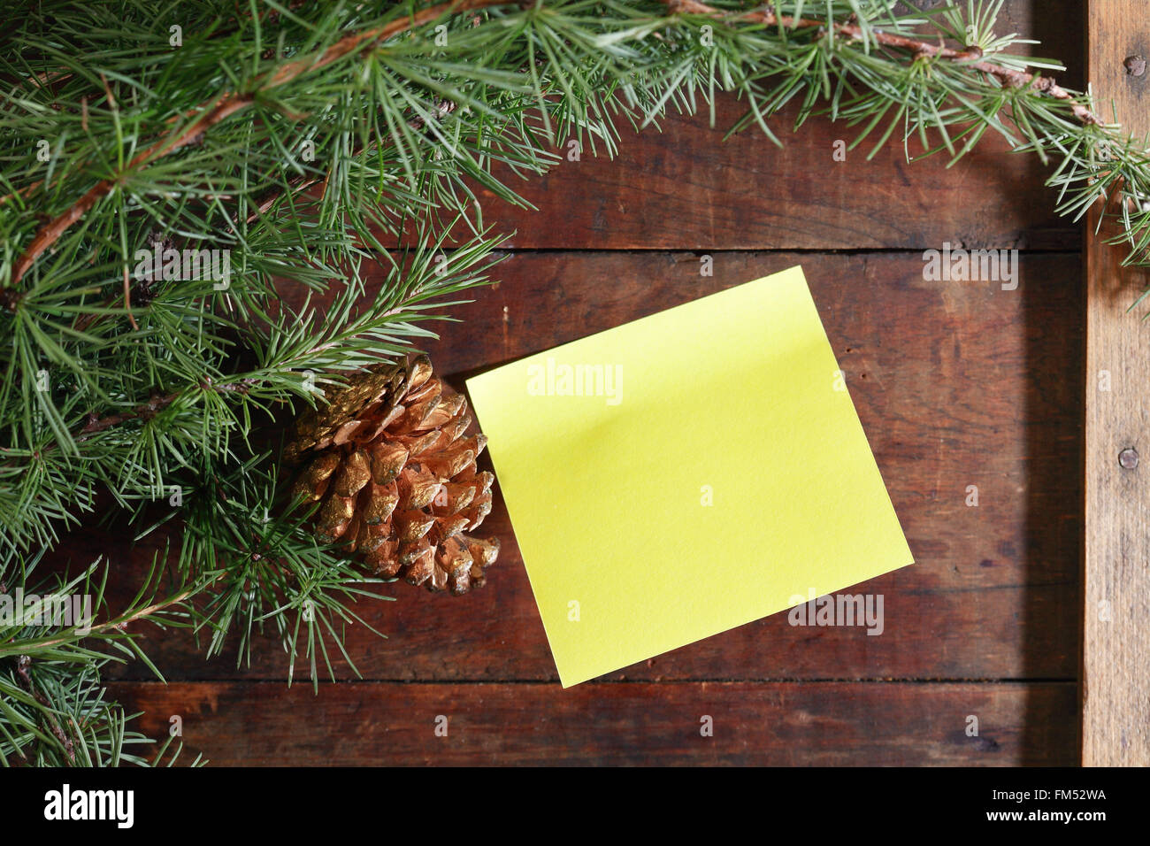 Sticky note christmas tree hi-res stock photography and images - Alamy