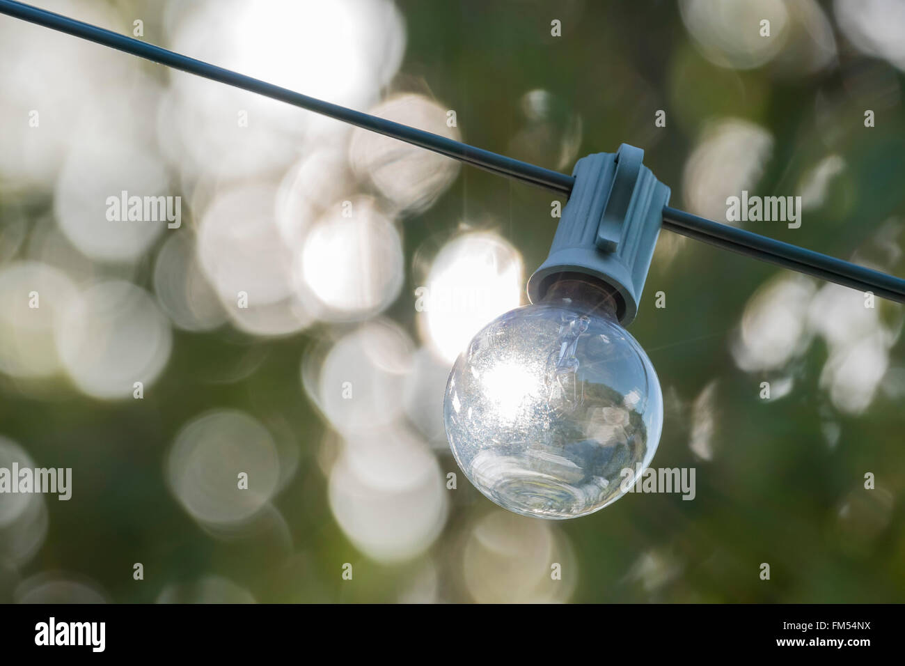 Outdoor lightbulbs hi-res stock photography and images - Alamy