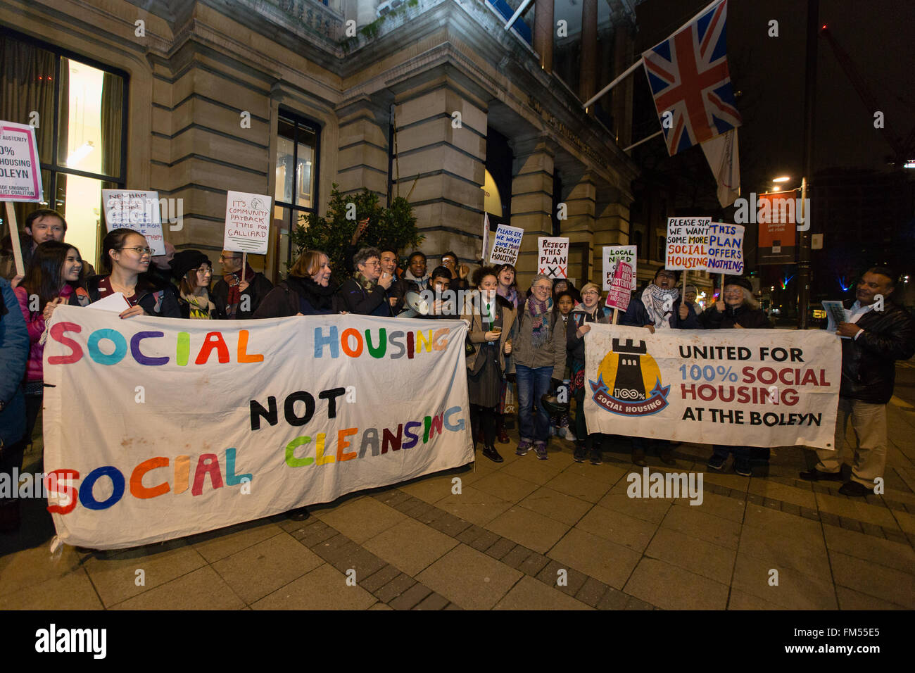 Newham social housing hi-res stock photography and images - Alamy
