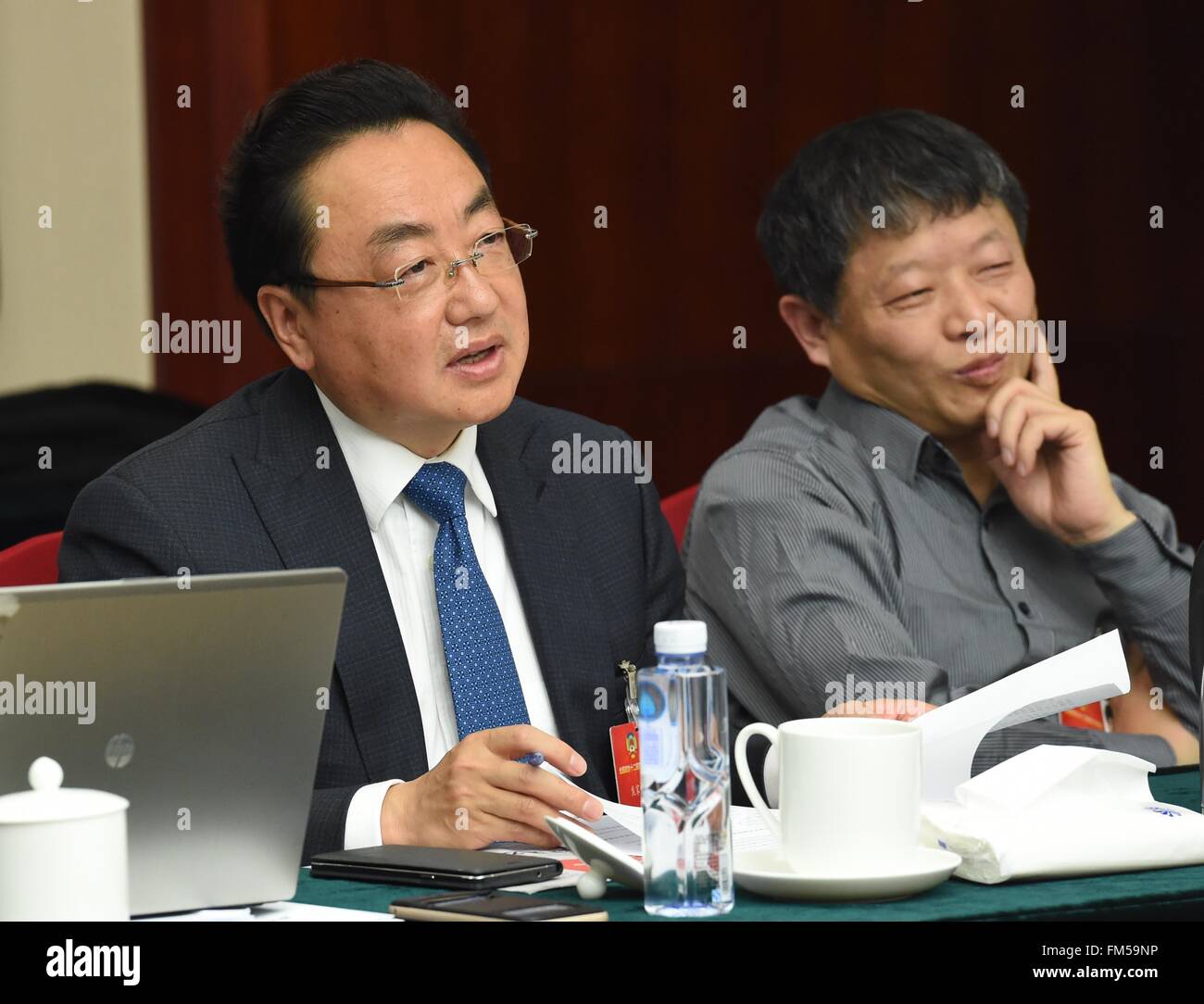 (160311) -- BEIJING, March 11, 2016 (Xinhua) -- Jiao Jialiang (L ...