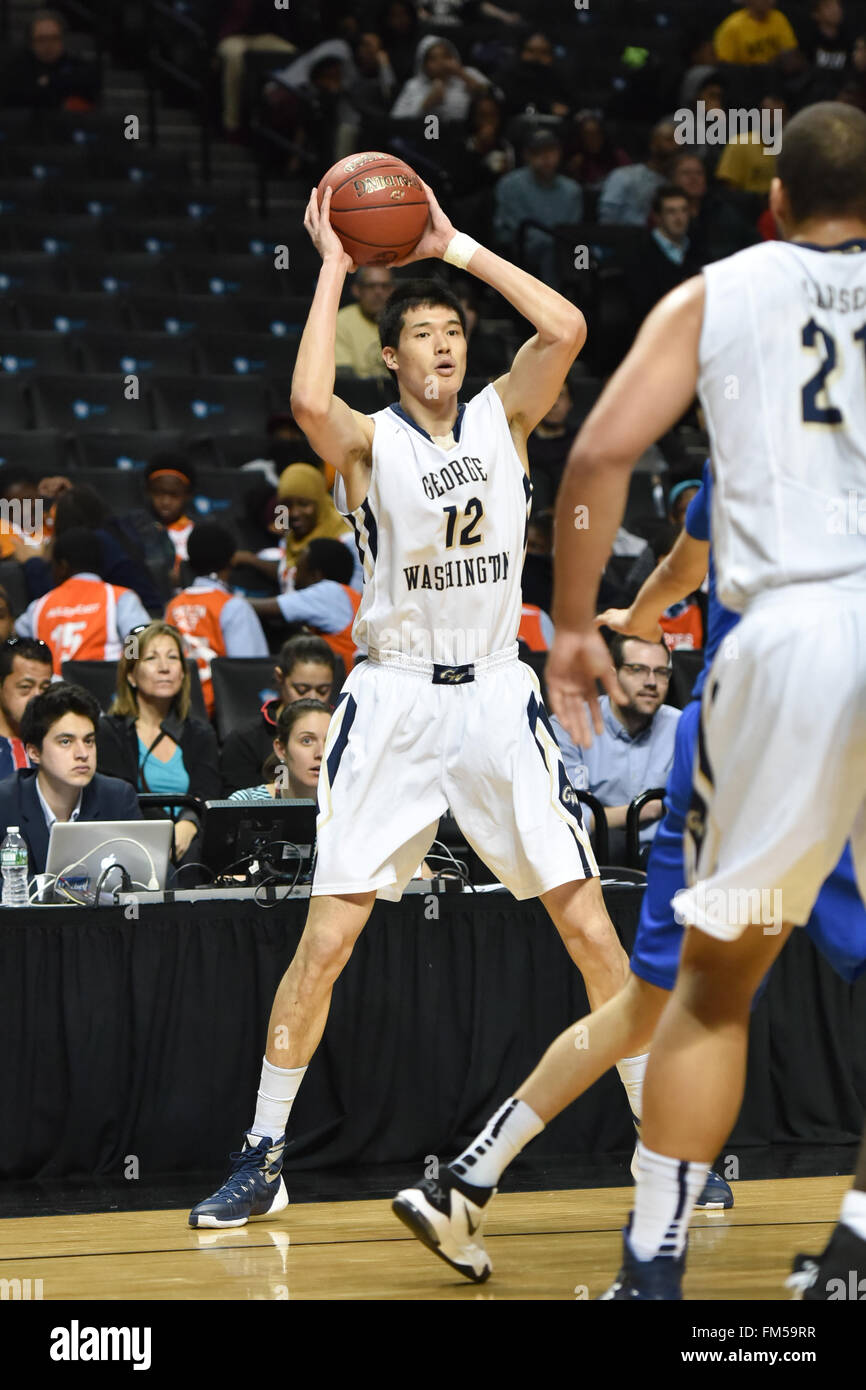 Brooklyn, New York City, USA. 10th Mar, 2016. Yuta Watanabe (George ...