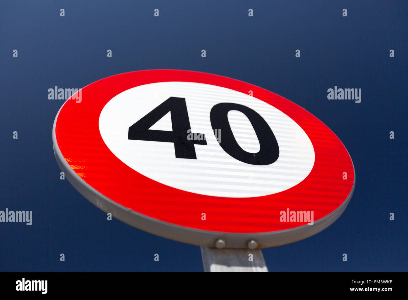 Speed limit sign Stock Photo - Alamy
