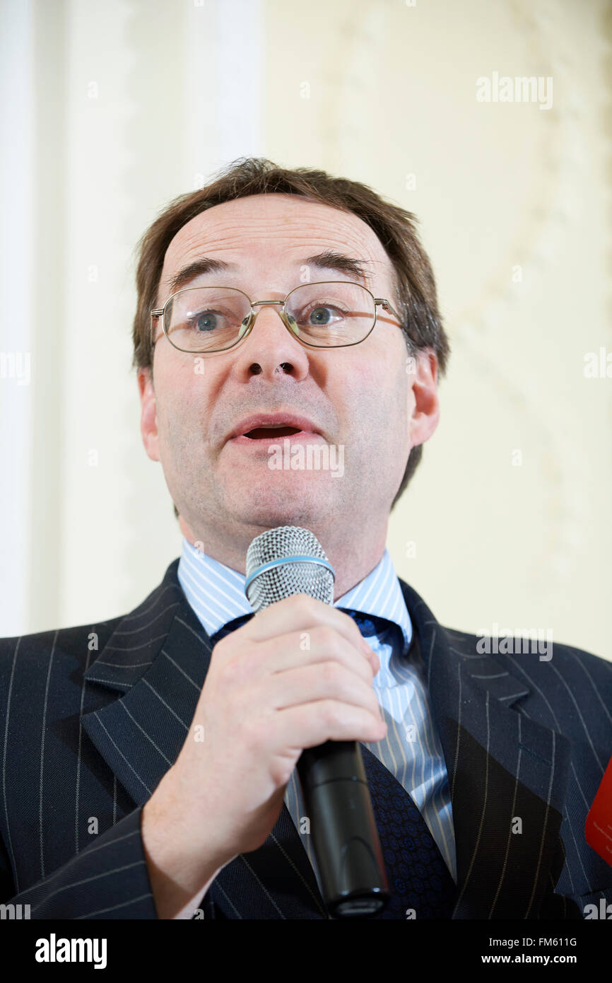 Quentin Letts at the Oldie Literary Lunch 08/03/16 Stock Photo - Alamy