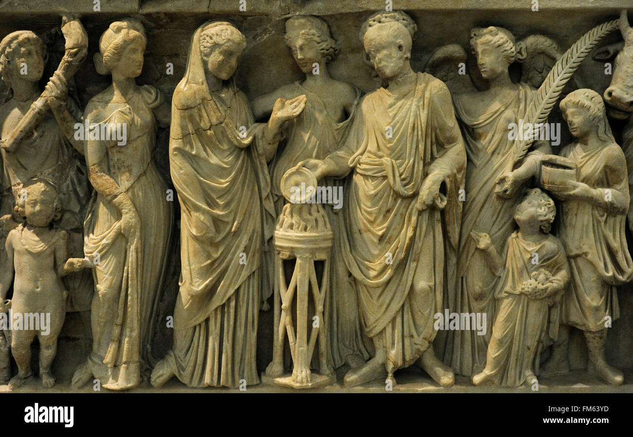 Roman marriage sarcophagus hi-res stock photography and images - Alamy