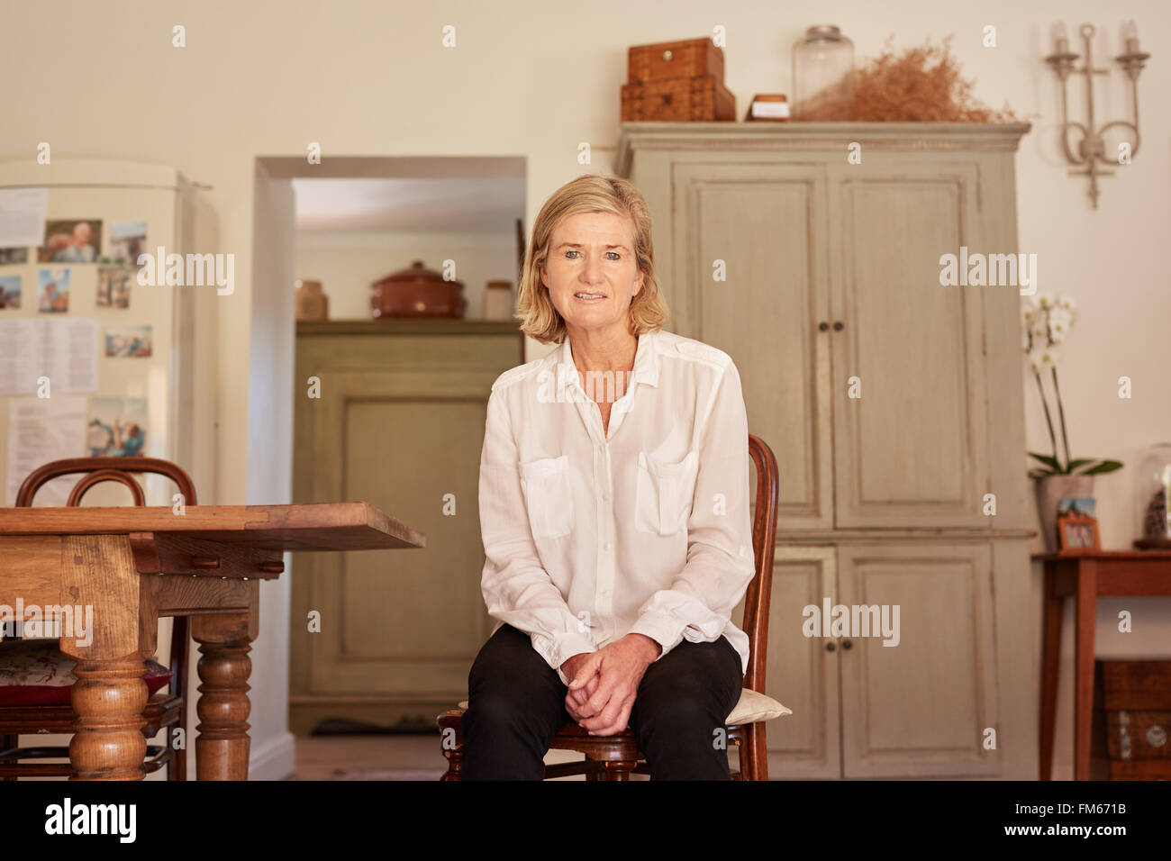 House of the modern age hi-res stock photography and images - Alamy