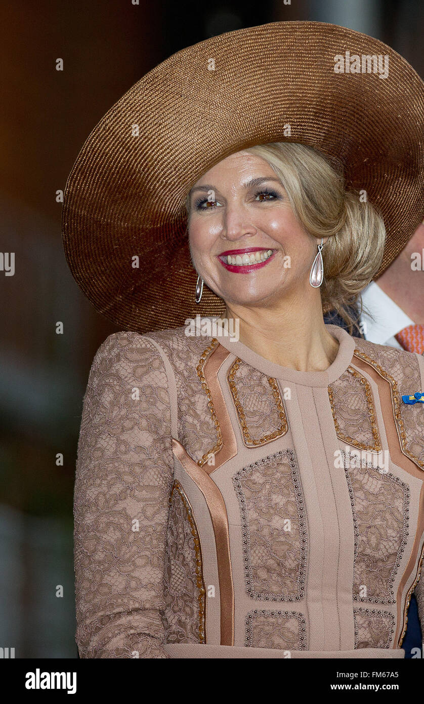 Paris, France. 10th March, 2016. HM Queen Máxima Visit to Halle Pajol ...