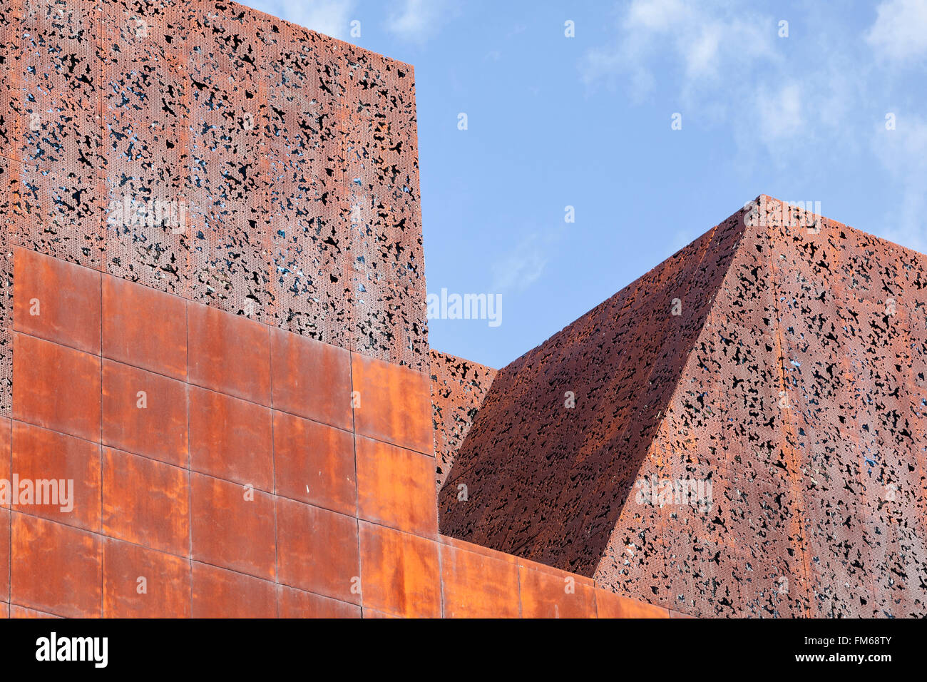 Cast iron roof hi-res stock photography and images - Alamy