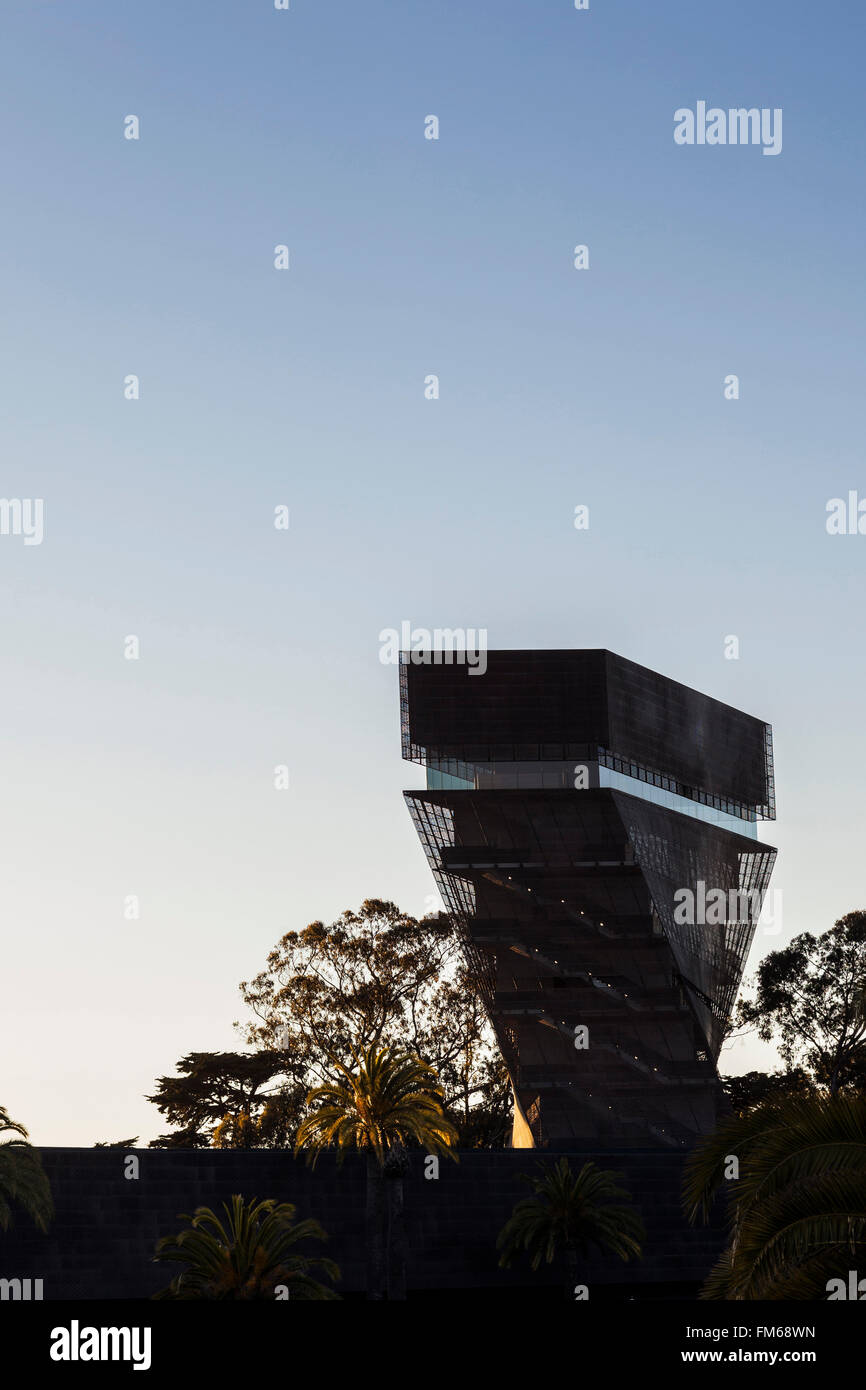 Inverted triangle hi-res stock photography and images - Alamy