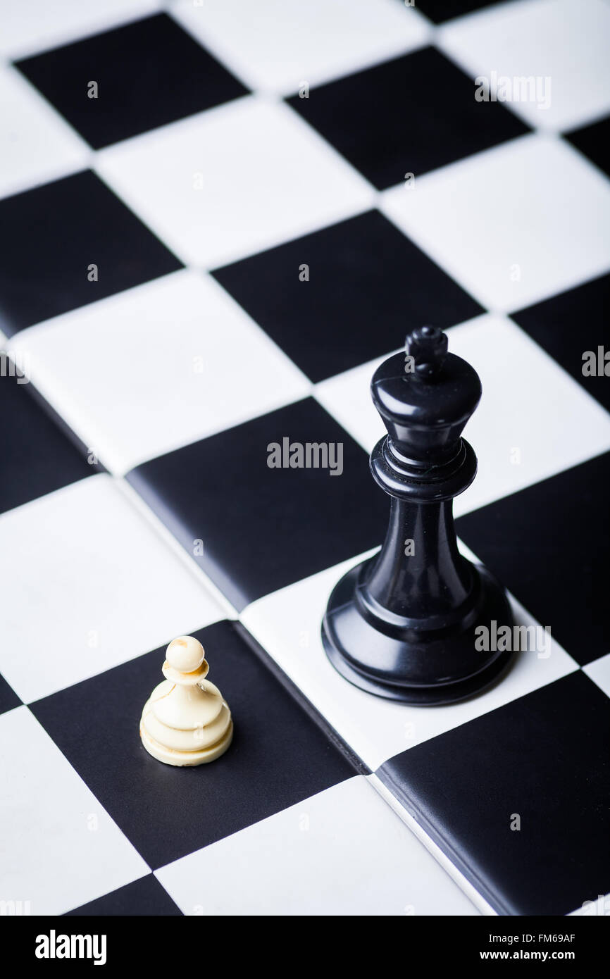 Close-up image of a chess board with chess pieces Stock Photo - Alamy