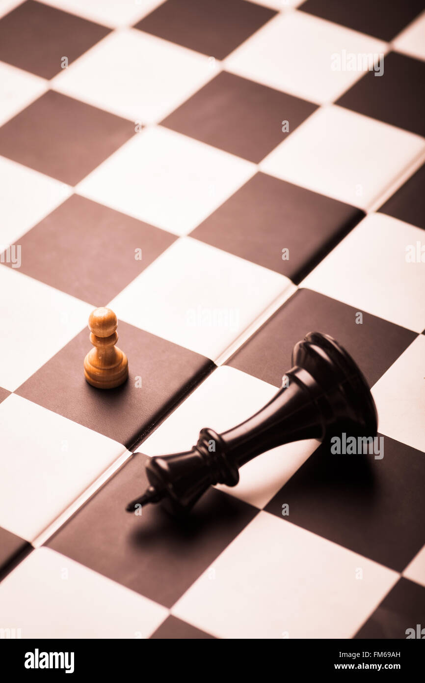 Close-up image of a chess board with chess pieces Stock Photo - Alamy