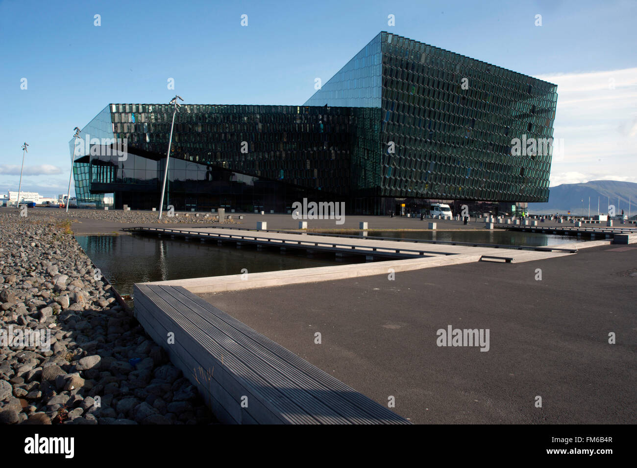 Large building of modern architecture hi-res stock photography and ...