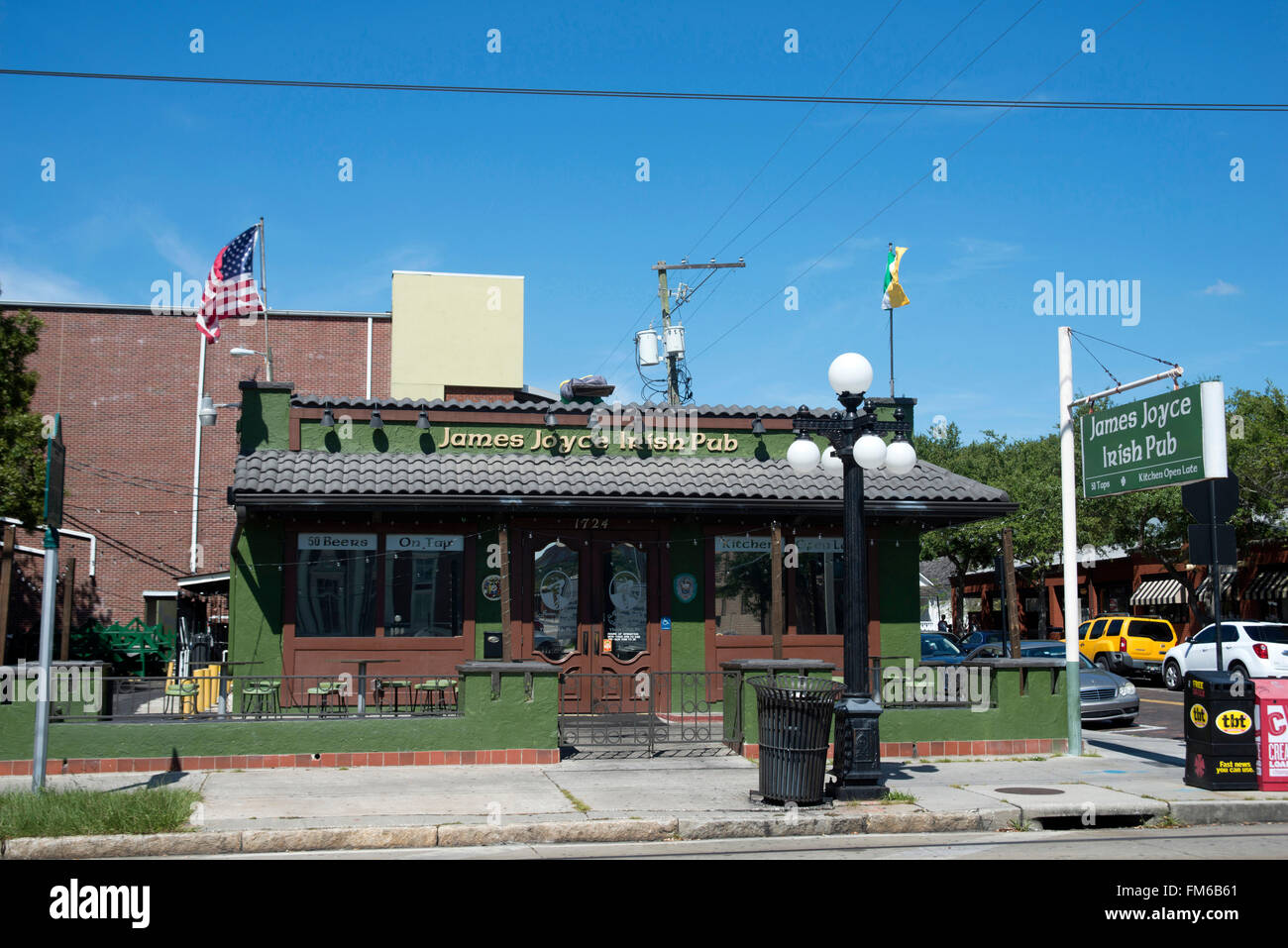 James joyce pub florida hi-res stock photography and images - Alamy