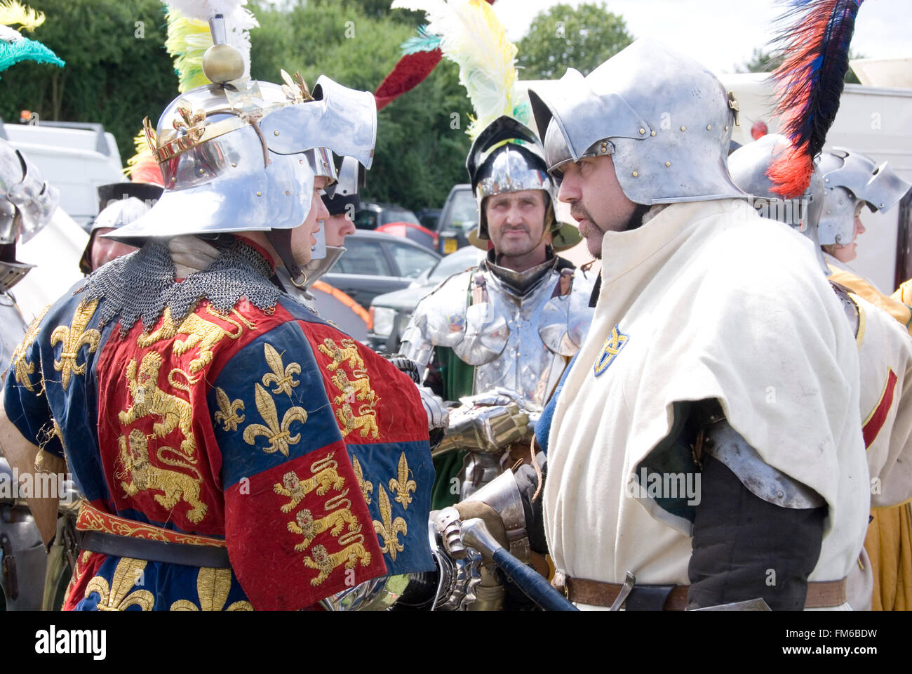 Medieval dress reenactors hi-res stock photography and images - Alamy