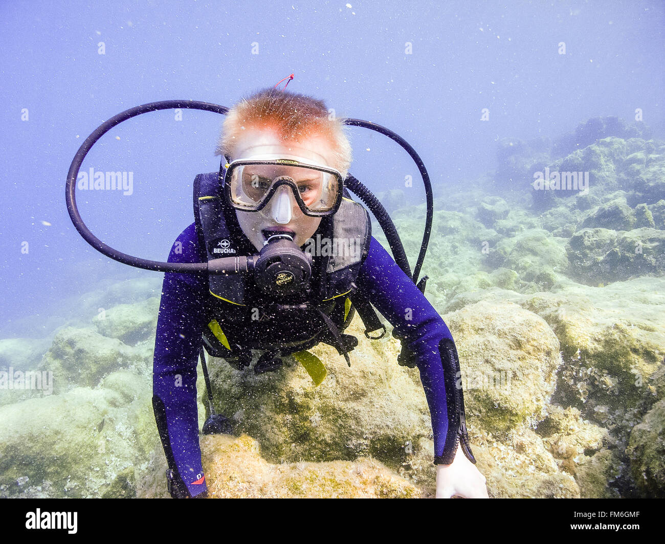Boy scuba diving hi-res stock photography and images - Alamy