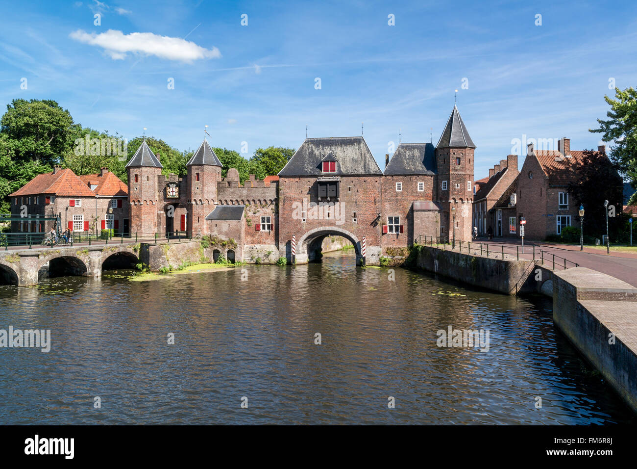 Medieval city wall river hi-res stock photography and images - Alamy