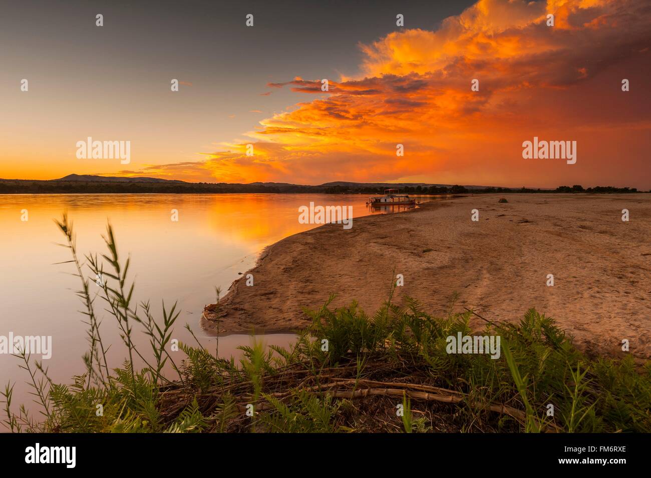 Madagascar, Menabe region, massif of Bemaraha, the river Tsiribihina ...