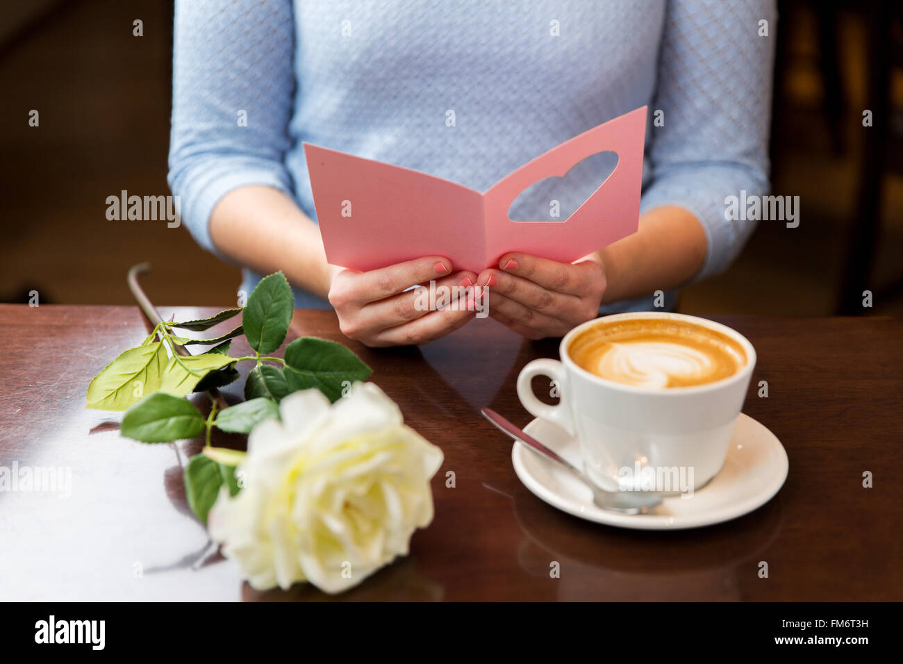 Woman reading greeting card hi-res stock photography and images - Alamy